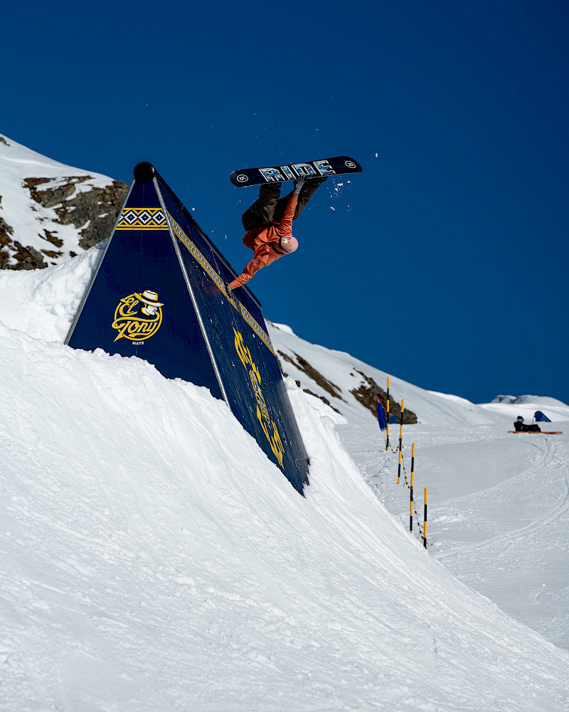 El Tony Mate Crew Clash | El Tony Mate